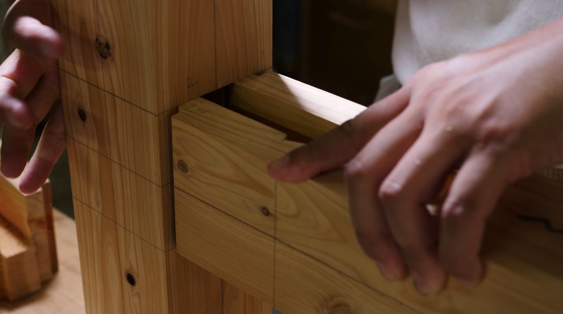 いま外国人から注目されている日本の伝統技術！「宮大工」の魅力に迫る！（ウォーカープラス）