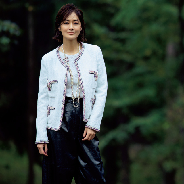 【シャネル ジャケット】富岡佳子の「名品が私に教えてくれること。」vol.1（Web eclat）