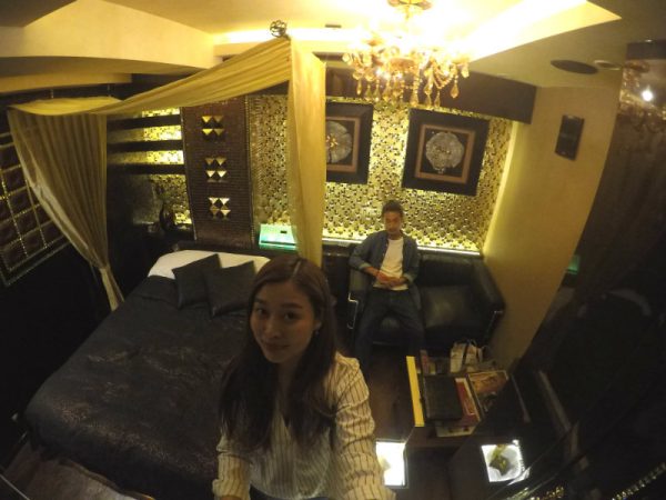 【1か月ラブホ生活 in東京】鶯谷ラブホ！ゴージャス部屋でうっとり♡ #22（ananweb）