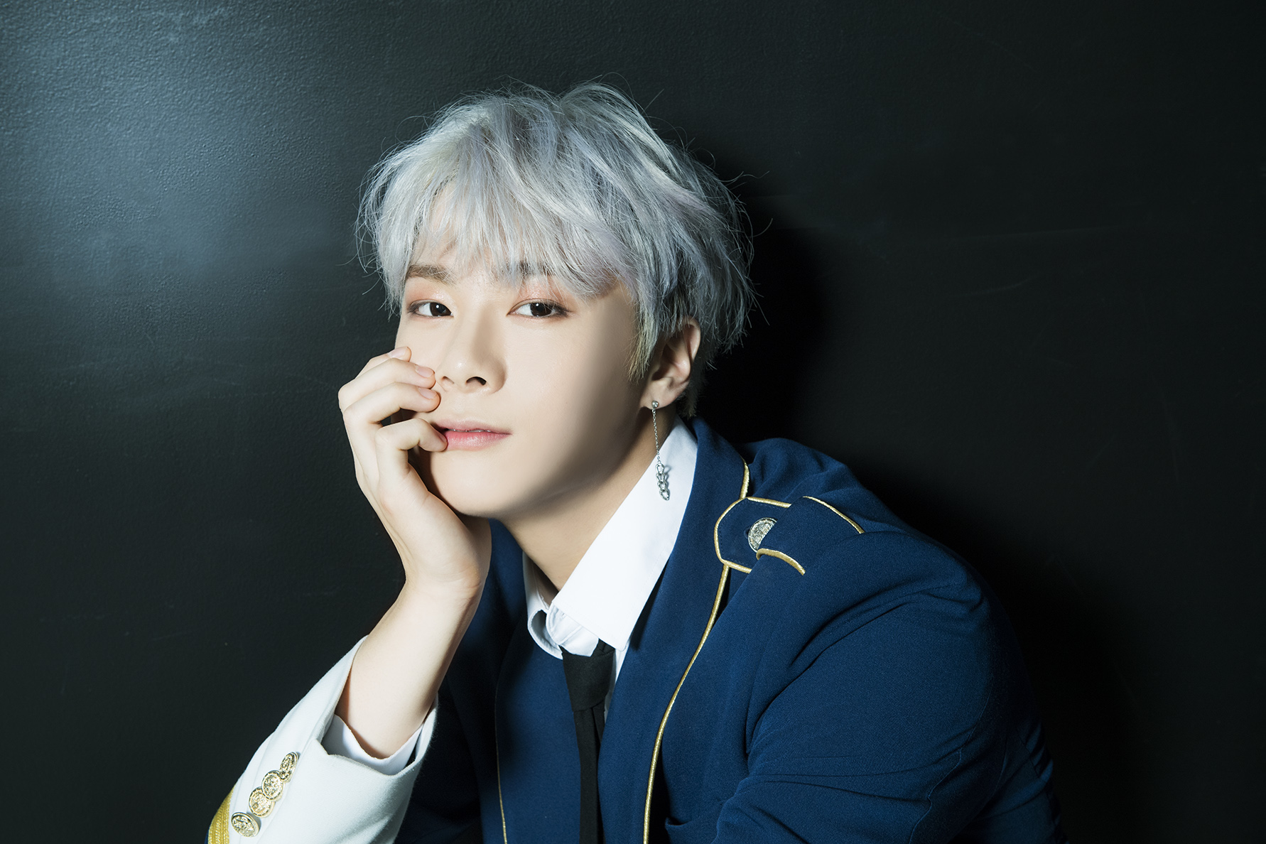 ASTRO独占インタビュー、仲のいいK-POPアイドルは? 【K-POPの沼探検】#74（ananweb）