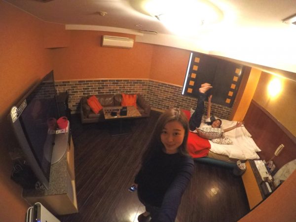 鶯谷ラブホ♡ 人気の秘密は超盛り上がれるアレ！【1か月ラブホ生活 in東京】#12（ananweb）