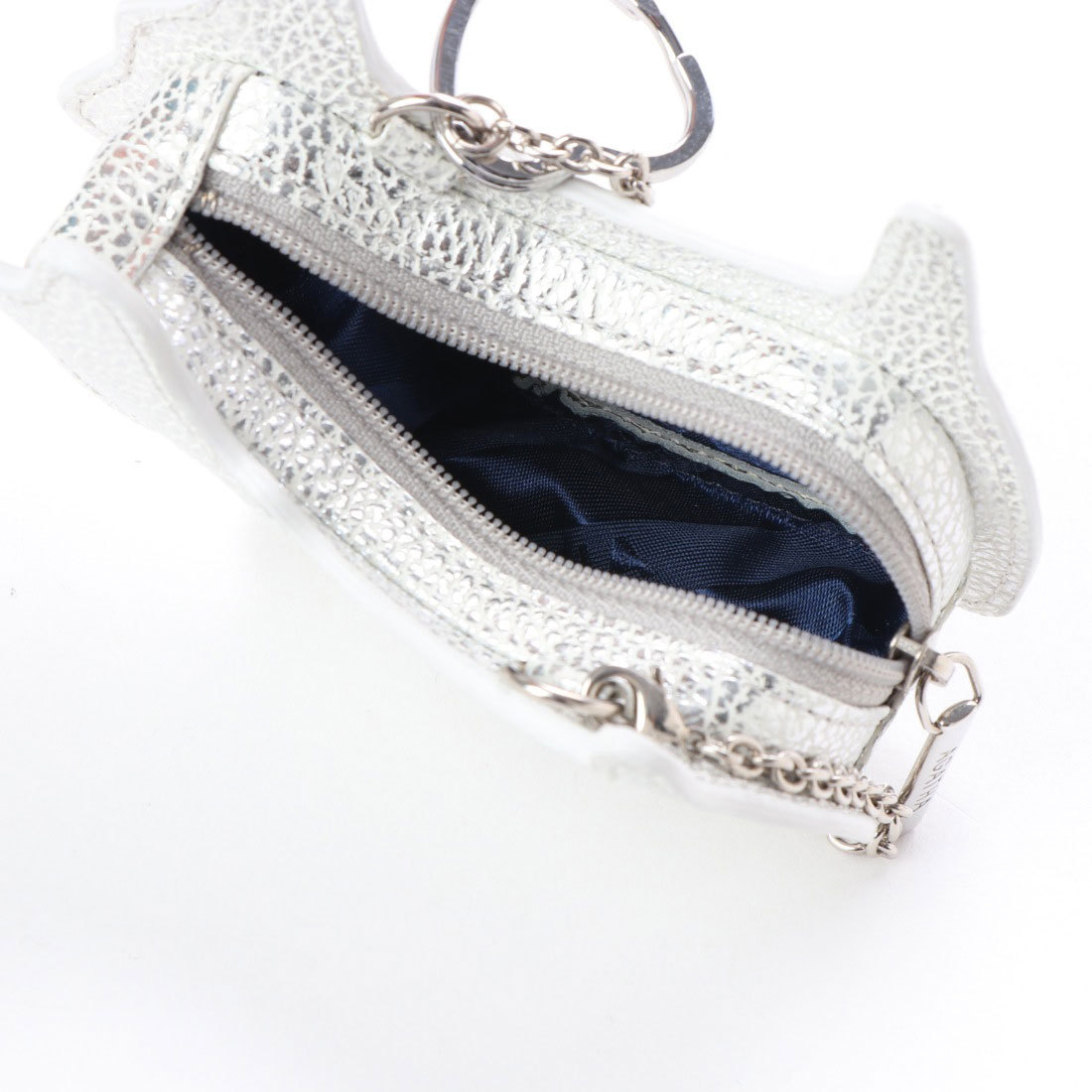 AJIOKAが「アガタ・パリ」とライセンス契約 バッグやウォレット発売（WWDJAPAN）