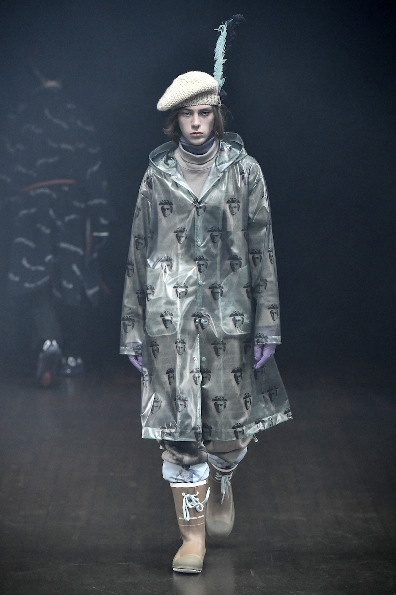 「ヴァレンティノ」と「アンダーカバー」が2度目のコラボ 双方のランウエイで発表（WWDJAPAN）