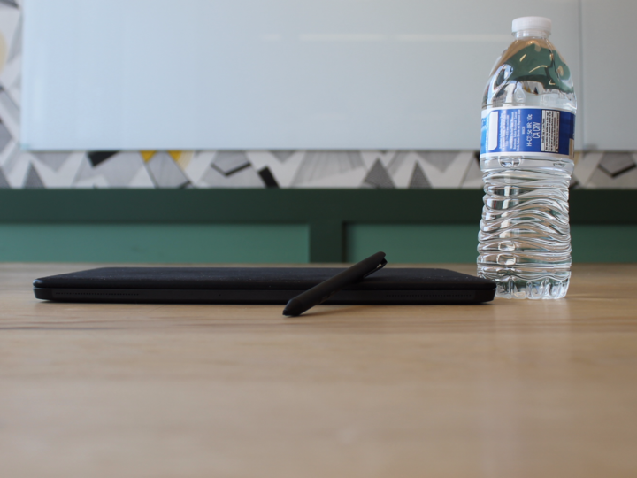 1000人以上が開発に協力した、クールな2in1型ノートPC（ビジネスインサイダージャパン）