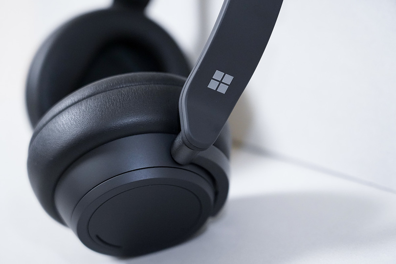 「Surface Headphone 2」レビュー：あなどれない万能「オンライン会議」ヘッドホン、無線も有線接続も対応（ビジネスインサイダージャパン）