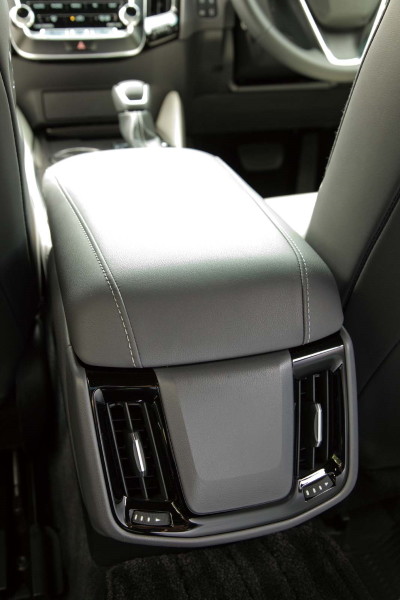 軽やSUVが売れているけれど、クルマの本質はここにある。復権！ 俺たちのセダン （ゲットナビ）