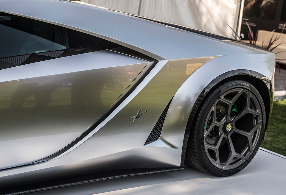 日本人がデザインしたスーパーカー「KODE 0」が世界で話題（Esquire（エスクァイア 日本版））