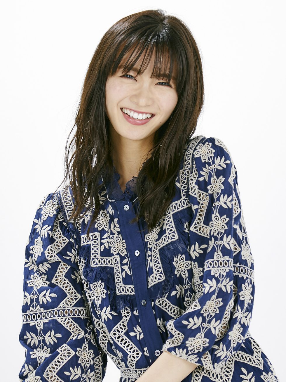 映画『mellow』ヒロイン、岡崎紗絵 写真集（Esquire（エスクァイア 日本版））