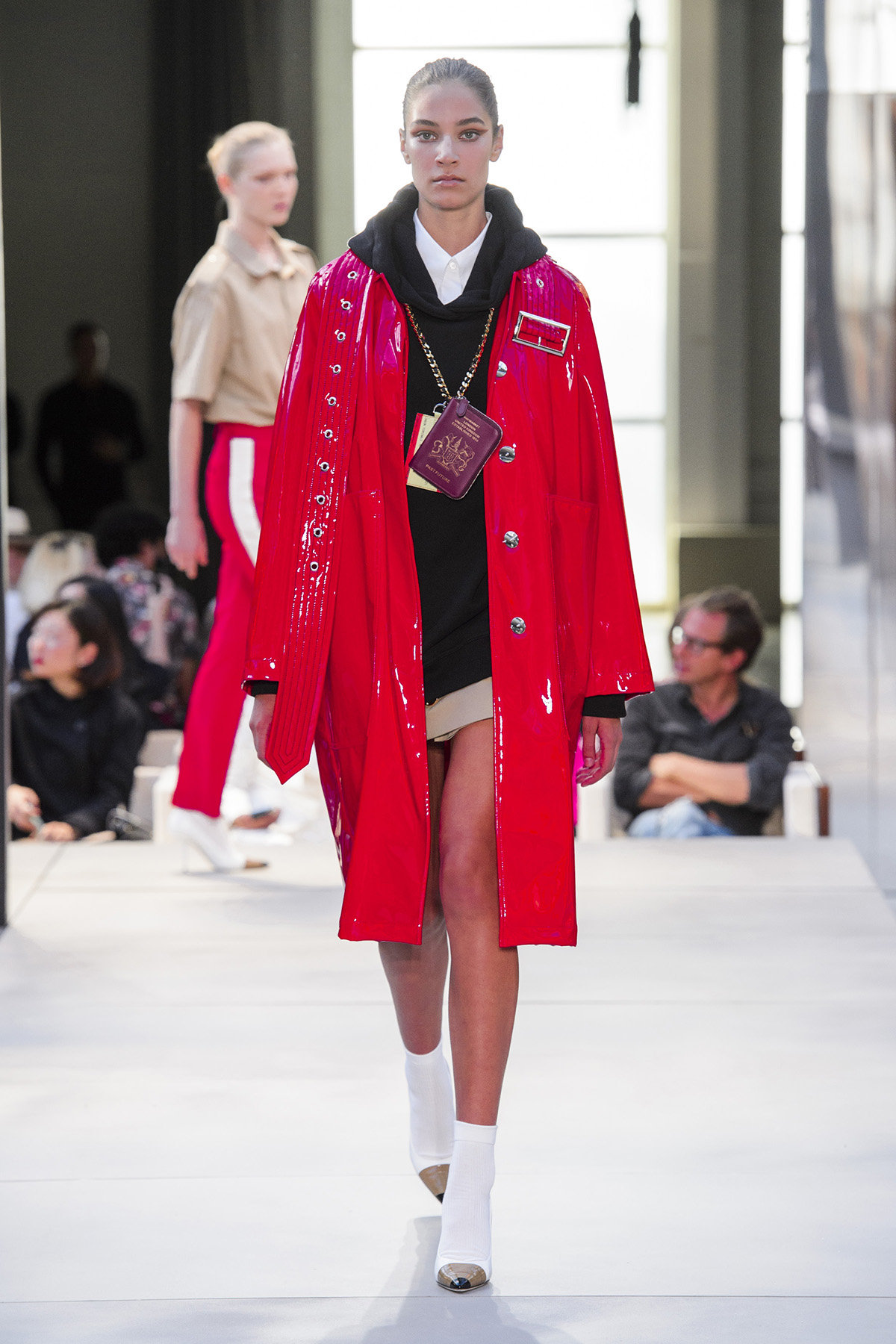 バーバリー、 リカルド・ティッシによる全ルックを公開！（Esquire（エスクァイア 日本版））