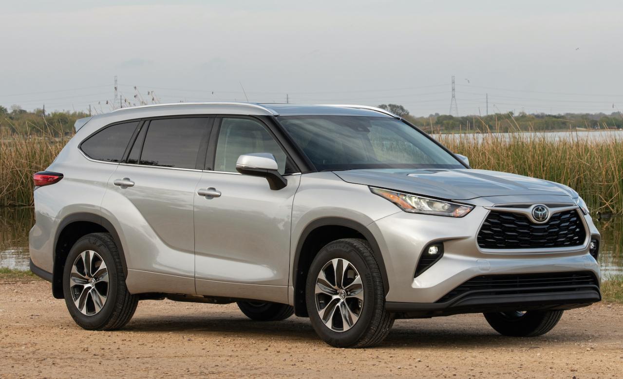 トヨタ新型ハリアーから次期レクサスRXを予想する TNGA GA-Kプラットフォームのモデル比較 ハリアー、RAV4と比べたら？（MotorFan[モーターファン]）