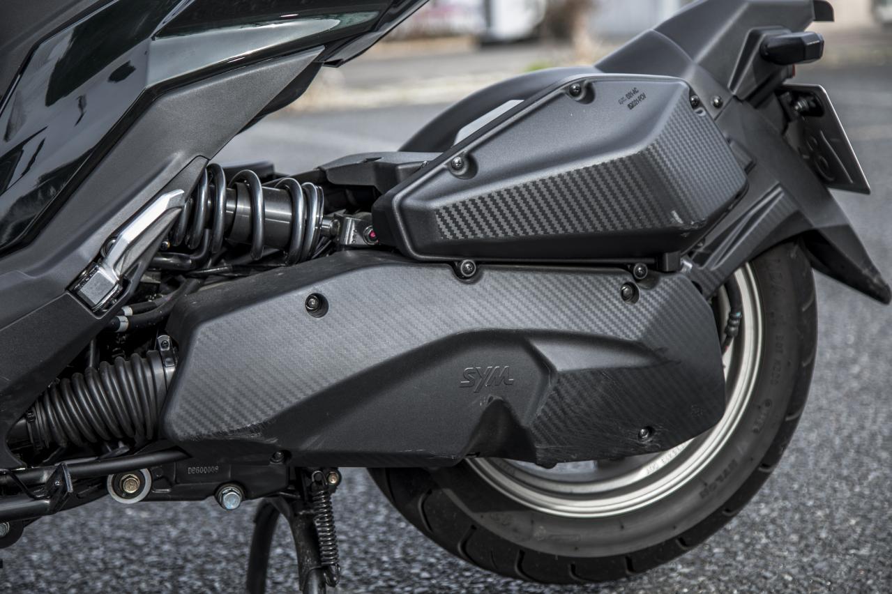 【160ccスクーター】SYM・DRG BT試乗｜シャープでシュッ！な見た目通り、走りも軽快でした。（MotorFan[モーターファン]）