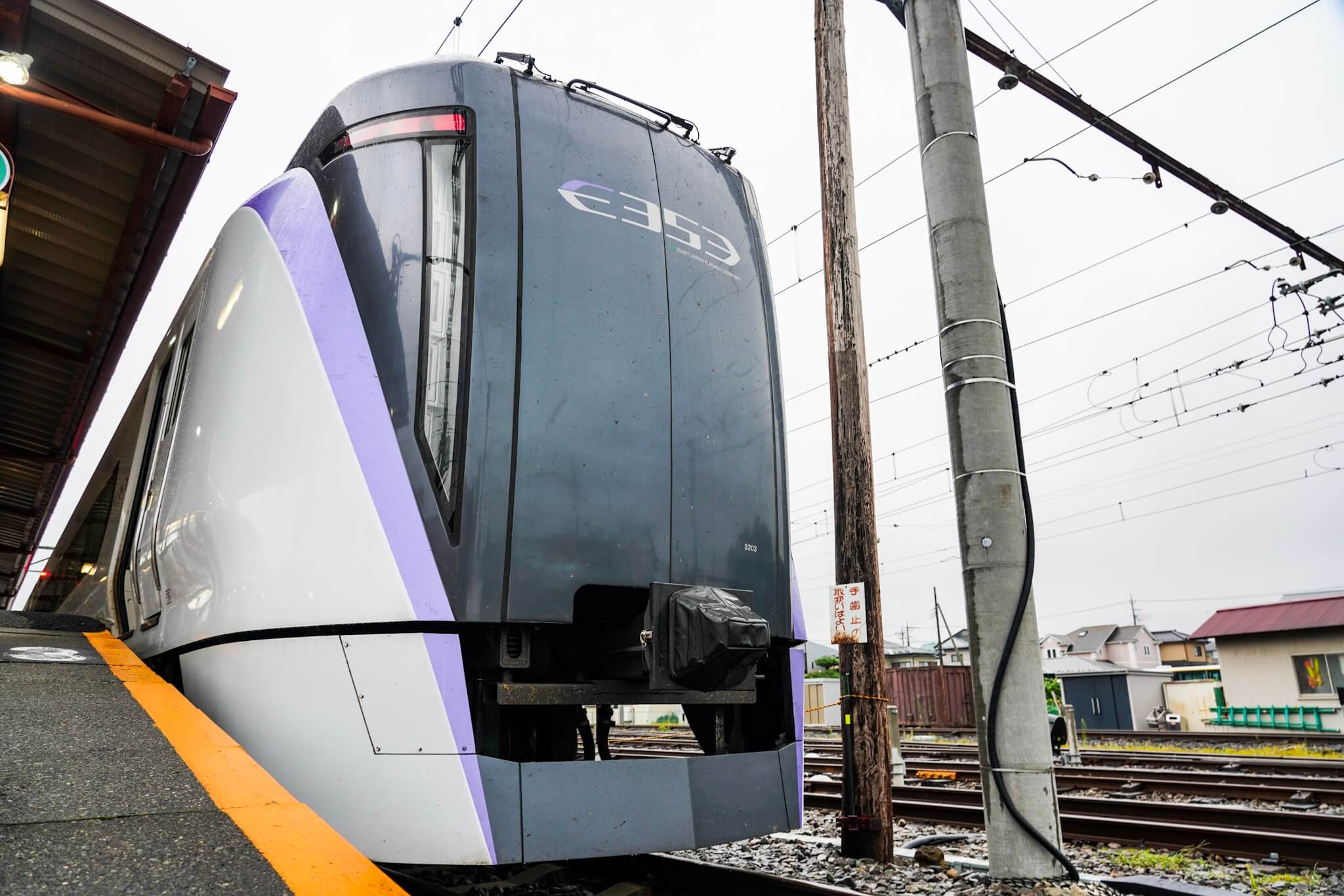 「富士回遊」E353系はヤバい電車だった。フェラーリと兄弟だった。（MOBY（モビー））