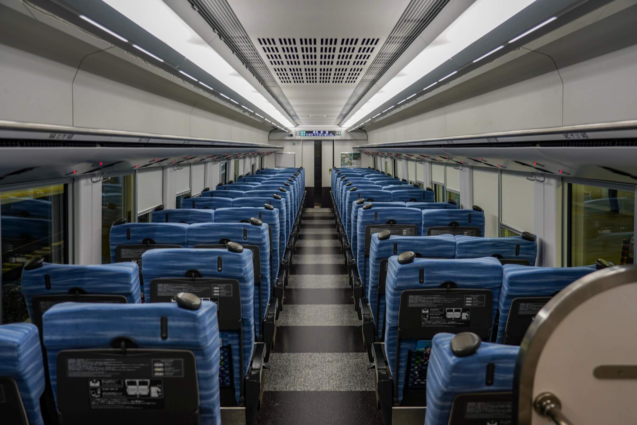 「富士回遊」E353系はヤバい電車だった。フェラーリと兄弟だった。（MOBY（モビー））