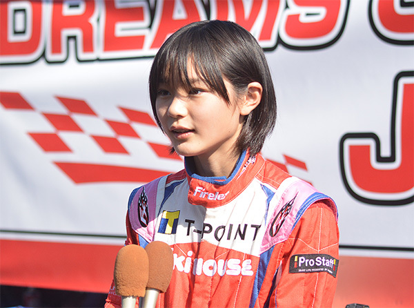 女子中学生レーサーJuju、来季からデンマークF4に参戦（SPAIA）