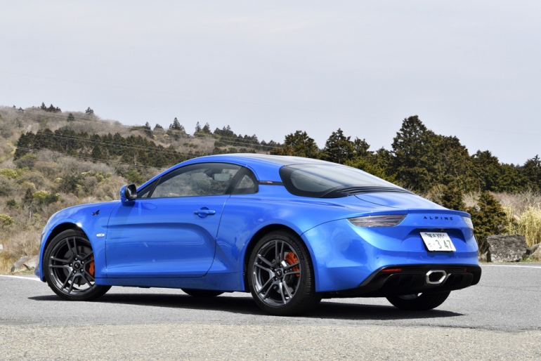 スポーツカーの本質を正しく体現するアルピーヌ「A110」「A110S」試乗インプレッション（＠DIME）