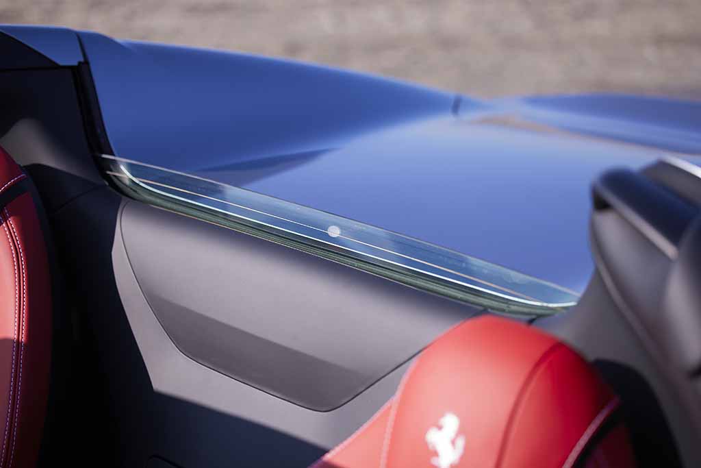 V12サウンドを聴きながらのオープンクルーズが最高の贅沢！「フェラーリ812GTS」【河口まなぶ動画試乗インプレッション】（LE VOLANT CARSMEET WEB）