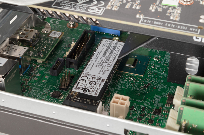 デザイン刷新でインテリアに馴染むスリムPC「ESPRIMO WD2/E2」、ハイスペック構成にも対応する拡張性も魅力（アスキー）