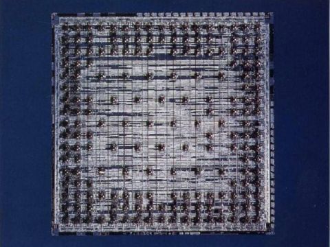 業界に多大な影響を与えた現存メーカー 日本の産業スパイに狙われたIBM（アスキー）