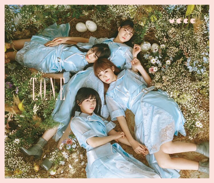 ukkaミニアルバムより「WINGS」MV公開、4人が光り輝く世界へと羽ばたく（音楽ナタリー）